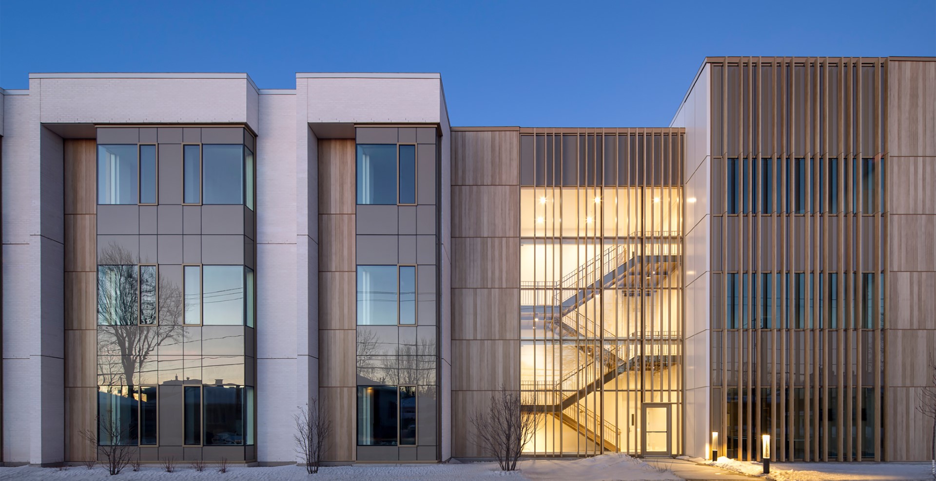 pp-hb-200316-2024-08-27